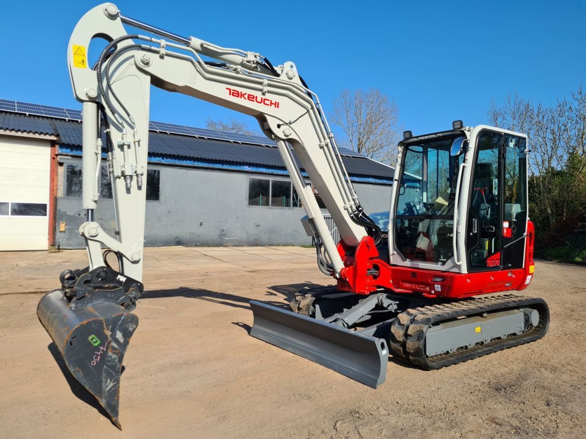 Takeuchi TB370 SPECIAL DEAL kopen | Gebruikt | Beequip MKB Equipment Lease