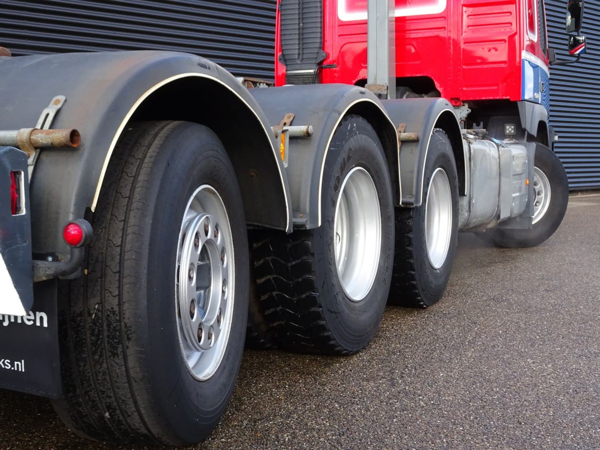 Volvo FMX 500 8x4*4 / VEB ENGINE BRAKE / HIAB HOOKLIFT kopen | Gebruikt ...