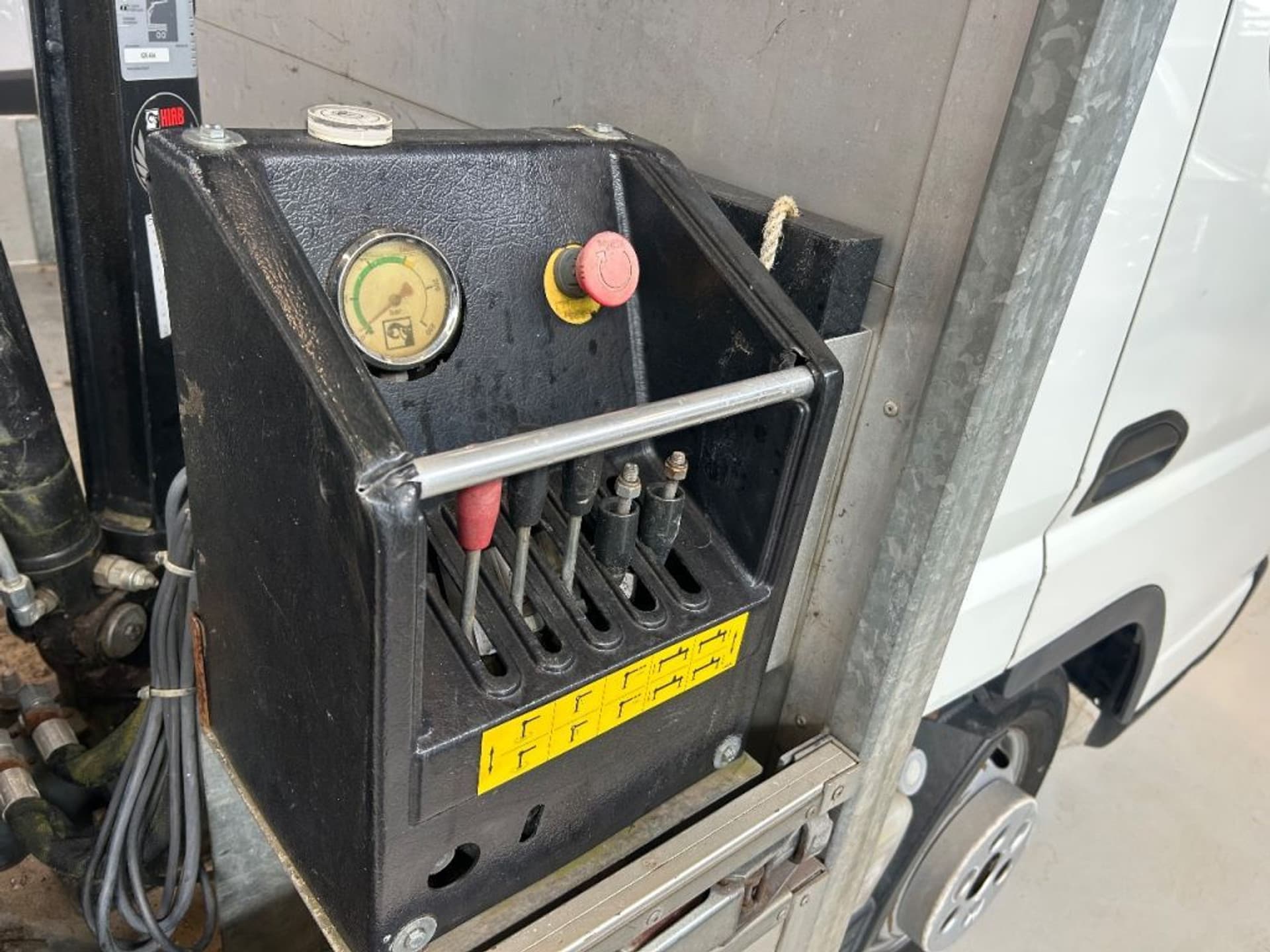 FUSO Canter Mitsubitshi Openlaadbak 13C3 Hiab008T Kraan Automaat ...