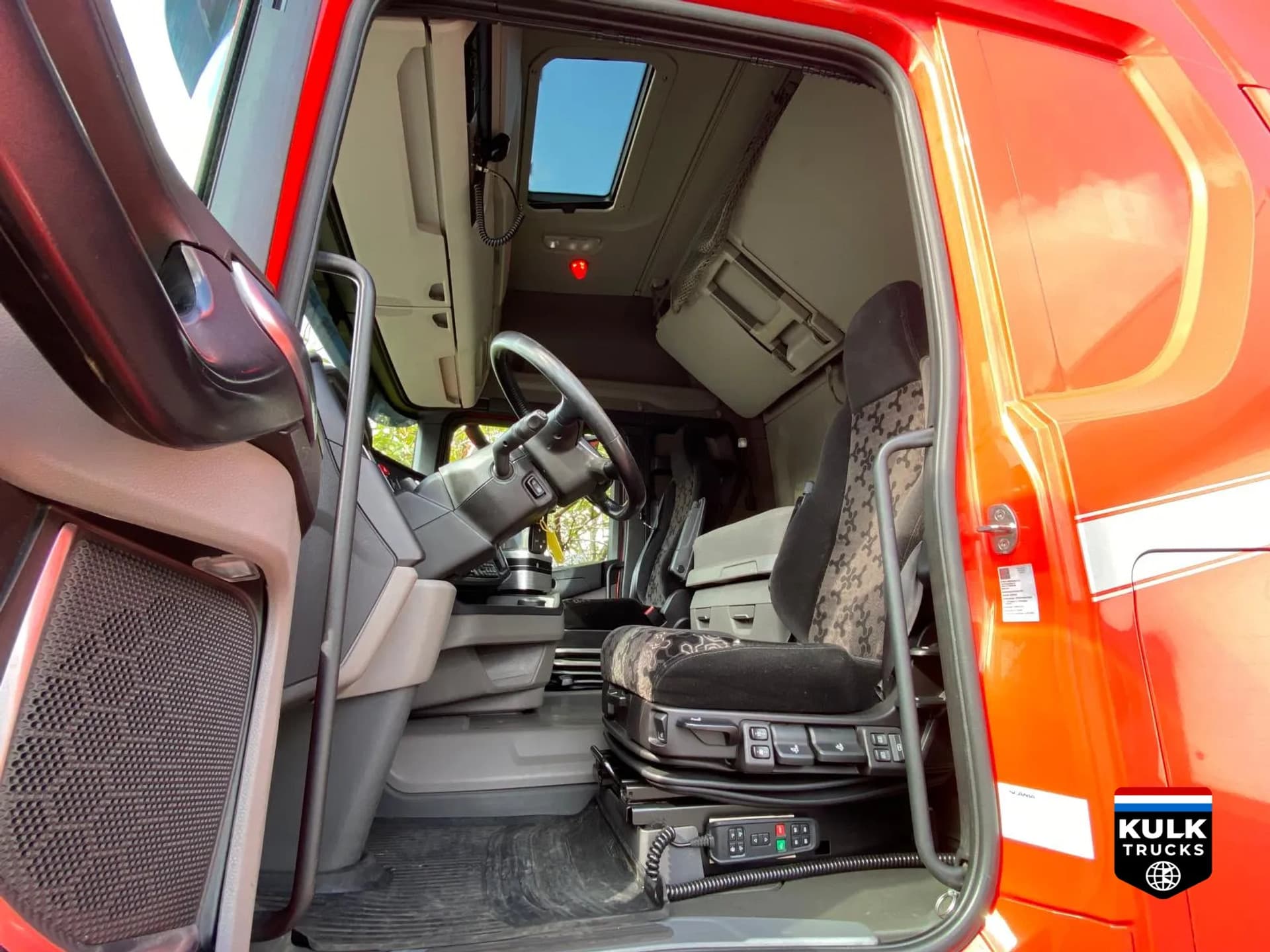 Scania R 500 Highline 6X2 SHOWTRUCK ALU / NAVI / SLIDE FIFTH WHEEL ...