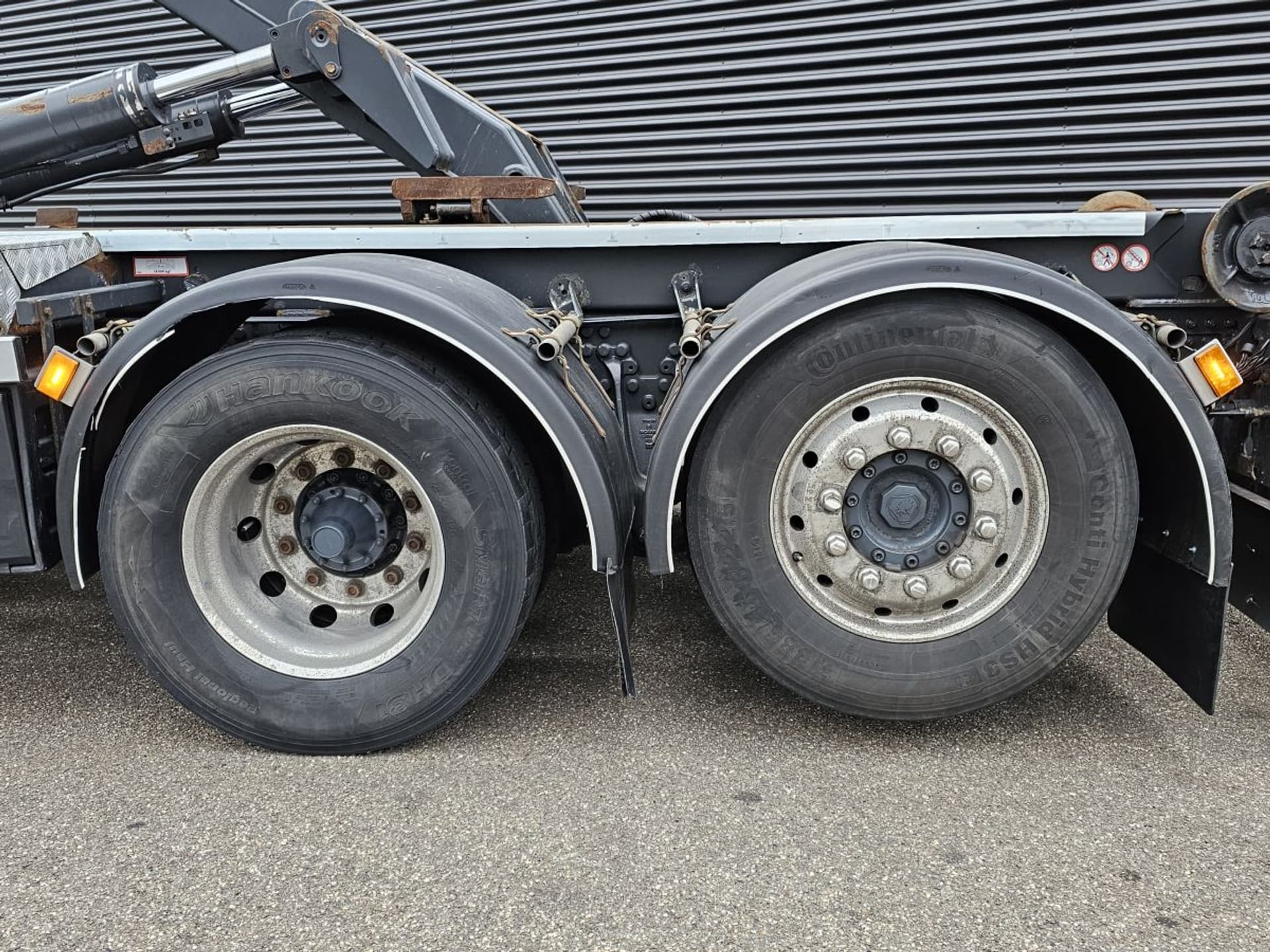 Scania R580 / V8 / 6x2 / HOOKLIFT / RETARDER / LIFT-STEERING AXLE kopen ...
