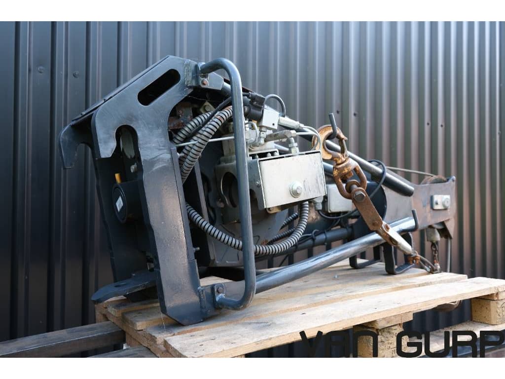 Merlo FV20.CDC A12158 winde hydraulic winch lier jib kopen | Gebruikt ...