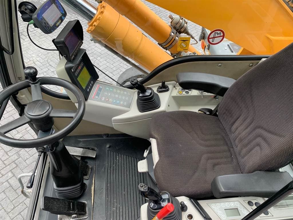 Liebherr A 924 C Litronic Telescopic kopen | Gebruikt | Beequip MKB ...