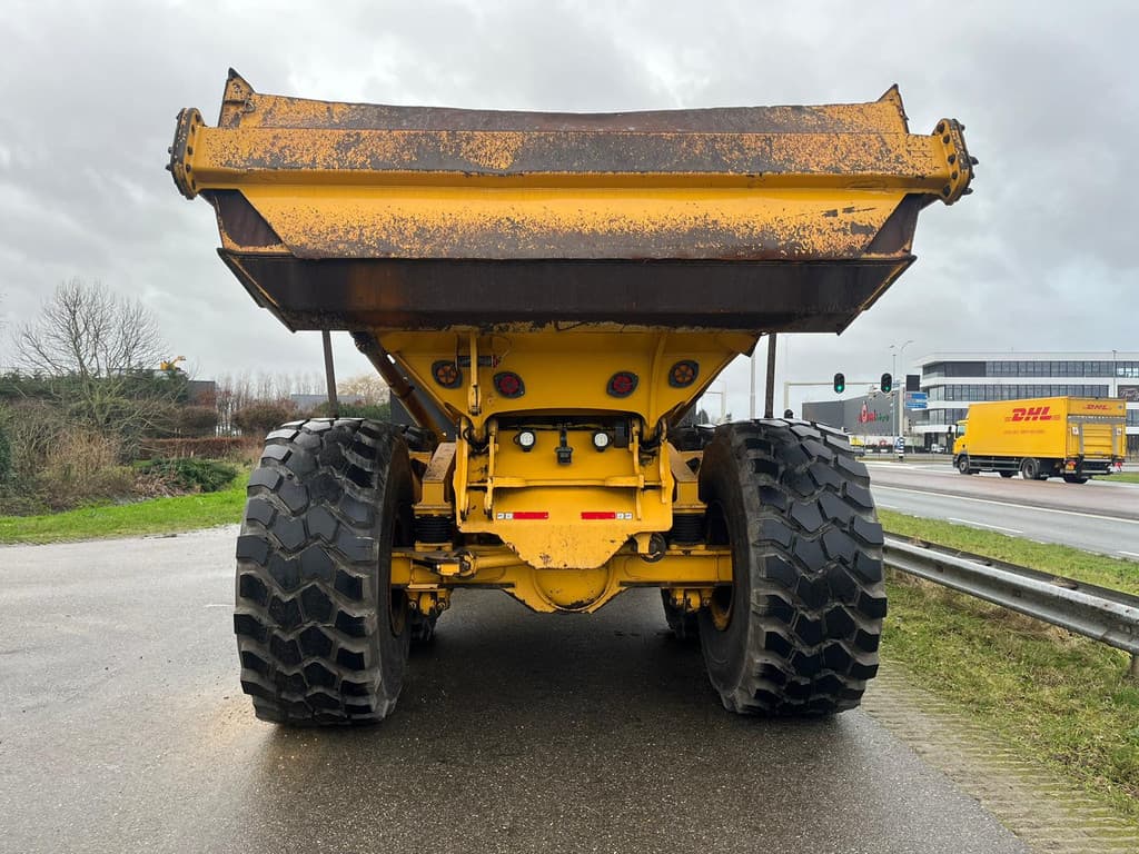 Bell B45E / CE certified - NEW tires kopen | Gebruikt | Beequip MKB ...